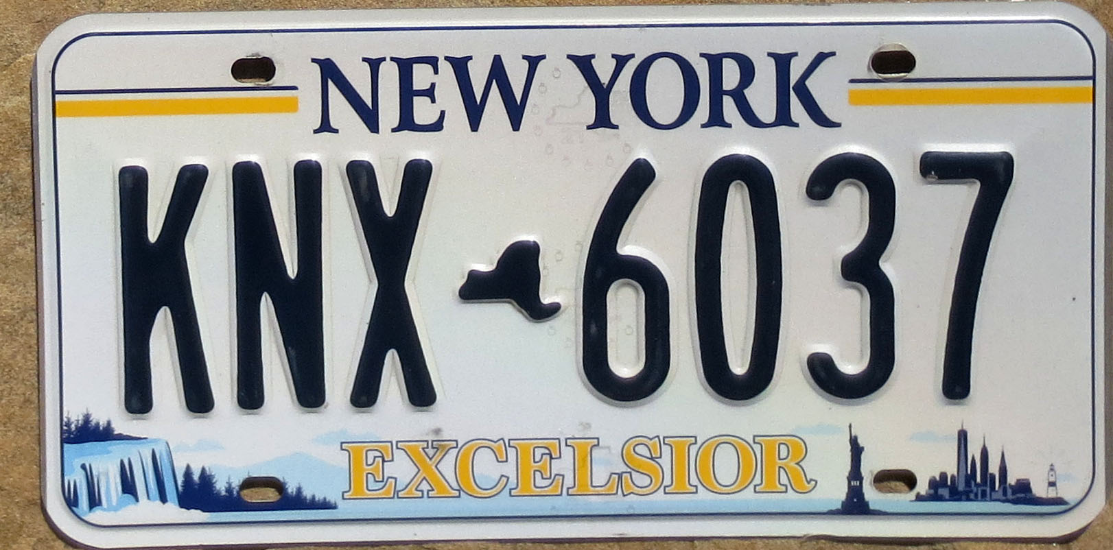 2022 base New York vg+ - Automobile License Plate Store: Collectible ...